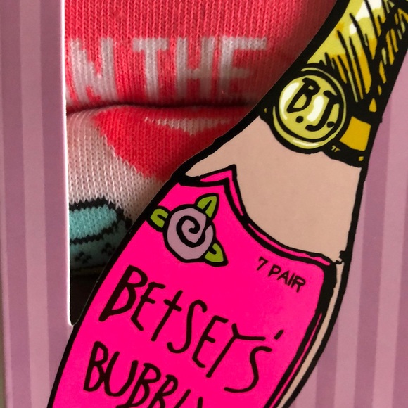 Betsey Johnson | Accessories | Betsey Johnson 7 Pair Bubbly Socks Gift ...